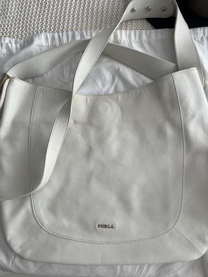 Furla tasna