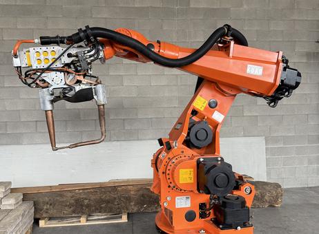Robot Kuka IR 760/125 i Smart PTDO dvostruki pozicioner za horizontalne tokarske mašine