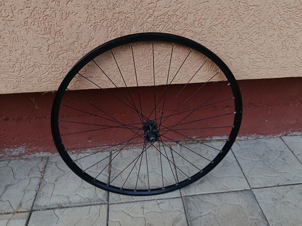 Shimano Deore prednji tocak 28''