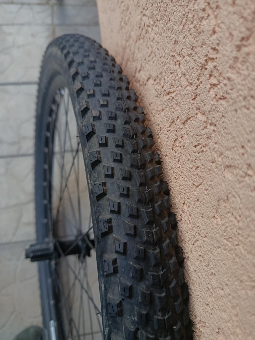 Pirelli Scorpion 29x2,40