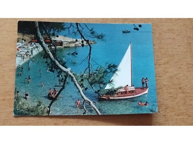 Bol - Otok Brač - Plaža Borik - Hrvatska - Putovala -