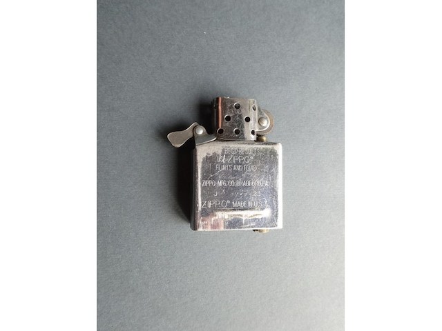 Zippo uložak original J iz 2023 godine