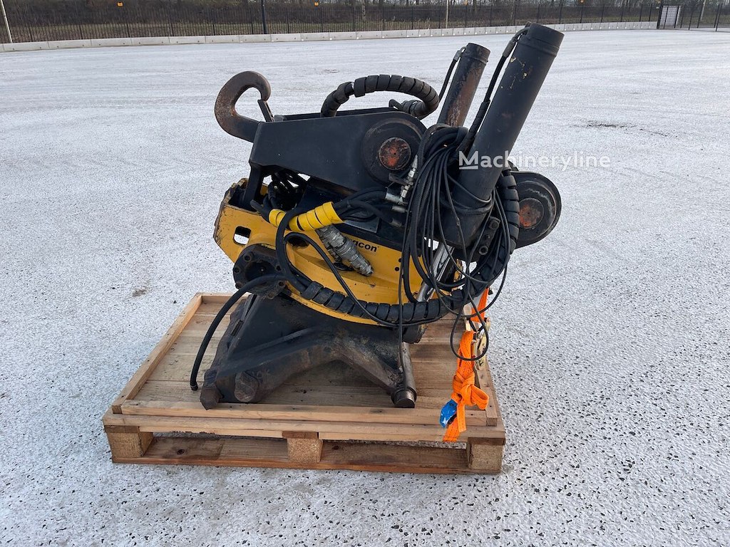 Engcon EC20 SCW300W tiltrotator