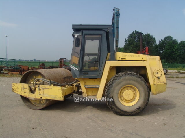 BOMAG BW213D-2 valjak za asfalt