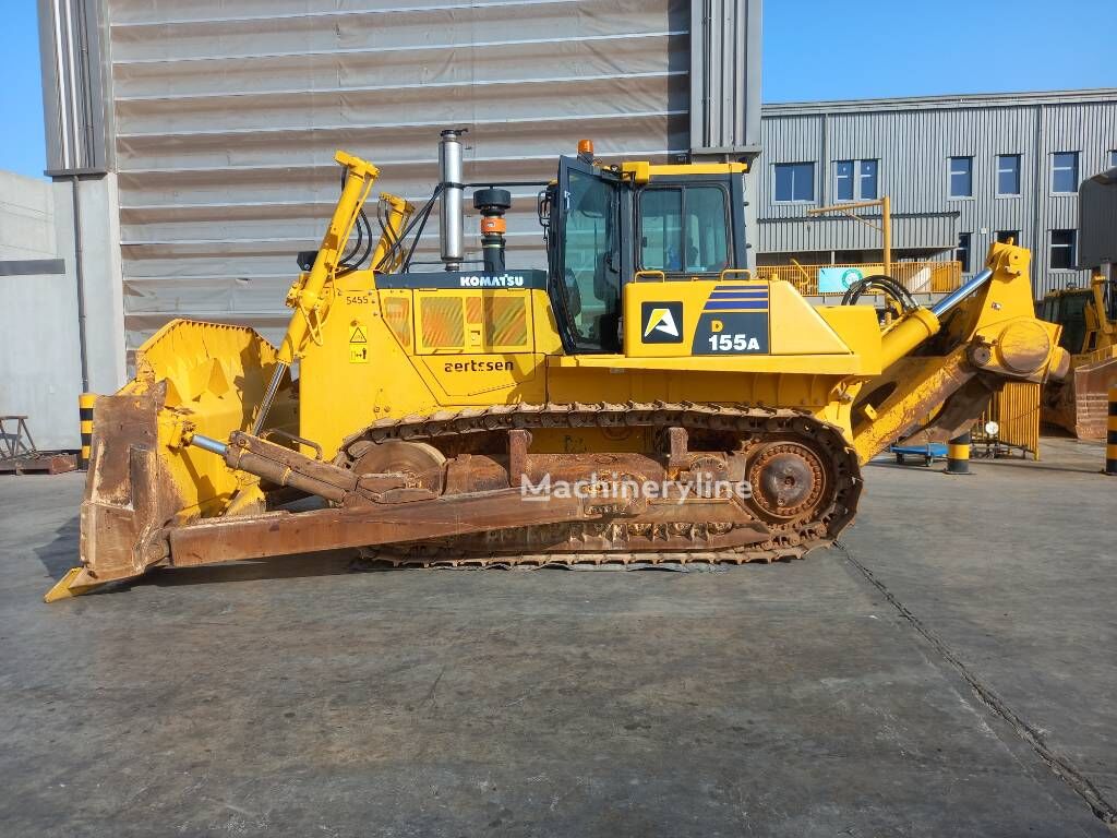 Komatsu D155A-6R (4 pcs available in Abu Dhabi) buldožer