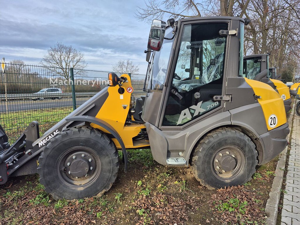 Mecalac AX 700 prednji utovarivač