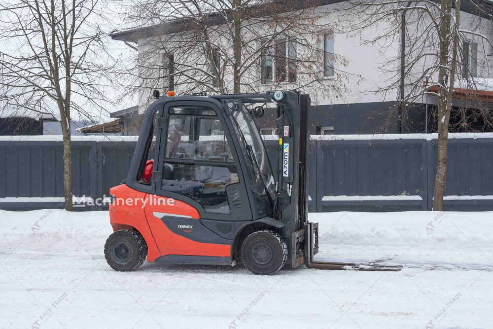 Linde H25T-01 viljuškar na gas