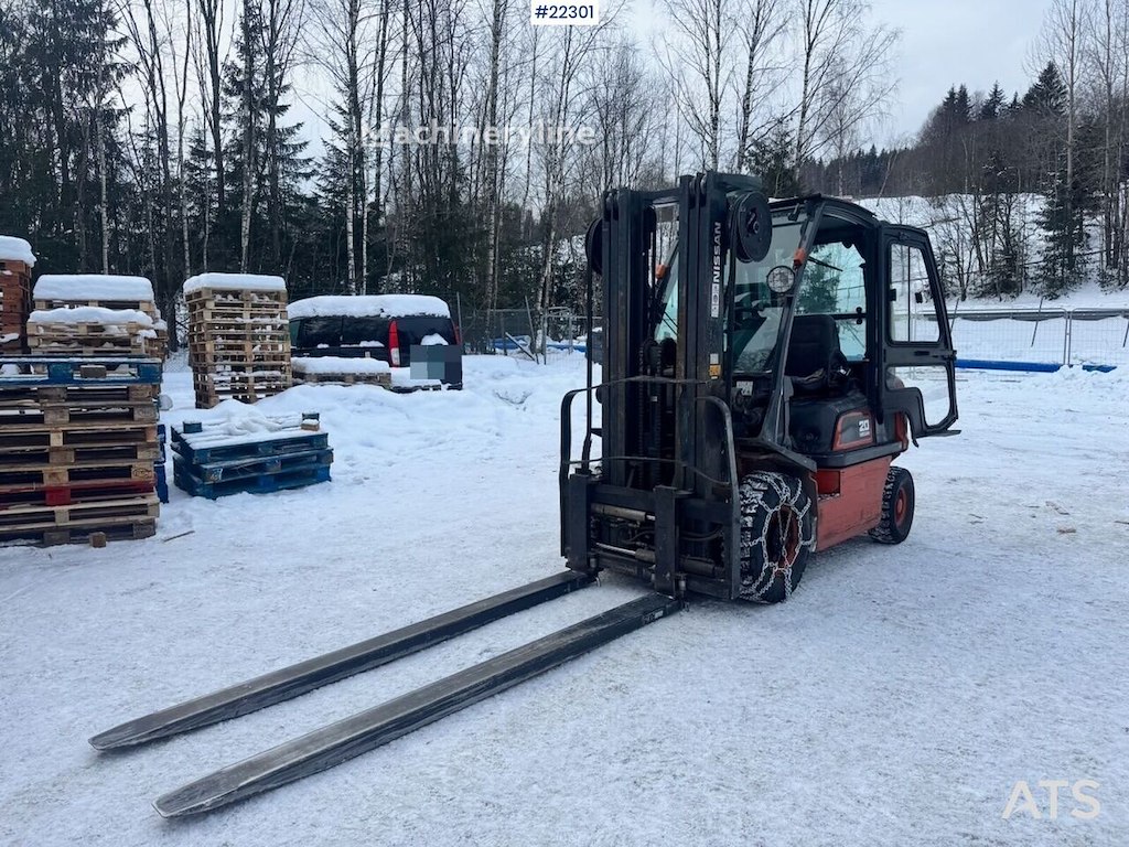 Nissan FD 02A200 Gaffeltruck dizel viljuškar