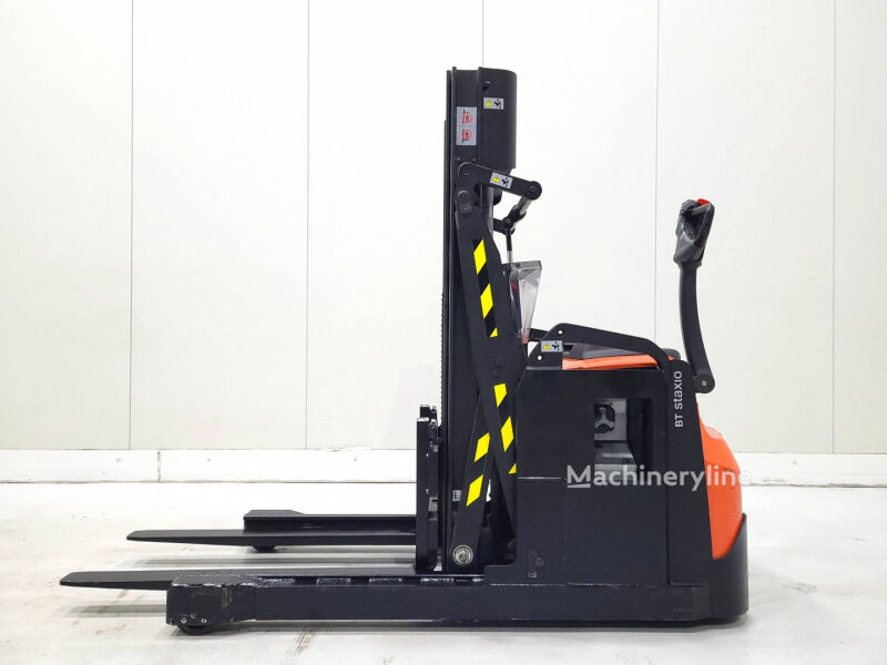 BT SWE120XR regalni viljuškar