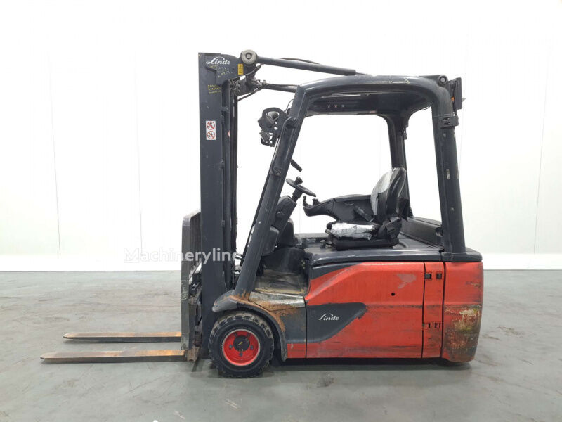 Linde E18L-02 386 viljuškar na tri točka