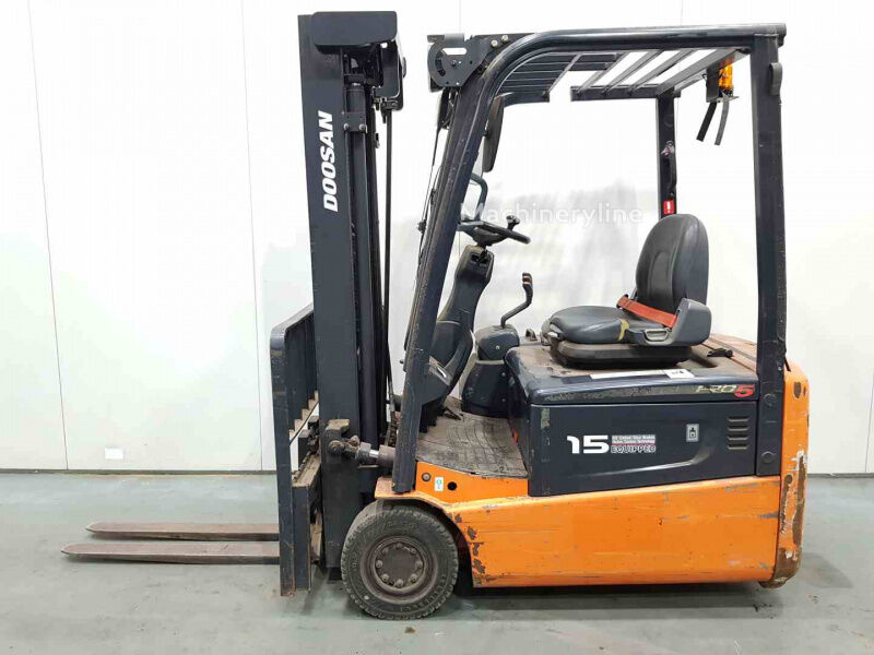 Doosan B15T viljuškar na tri točka