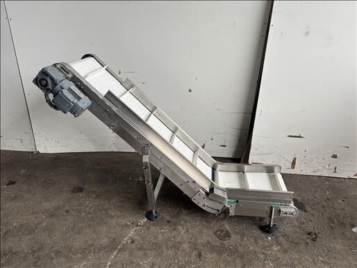 NNP Flighted elevator conveyor trakasti konvejer