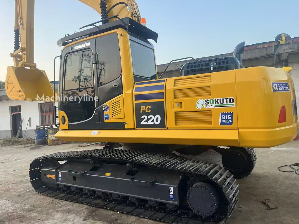 Komatsu PC220-8 bager guseničar