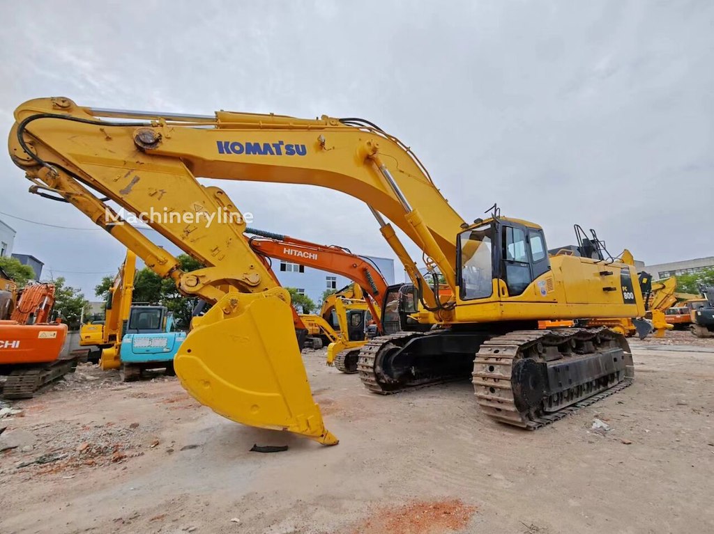 Komatsu PC 800-7 bager guseničar