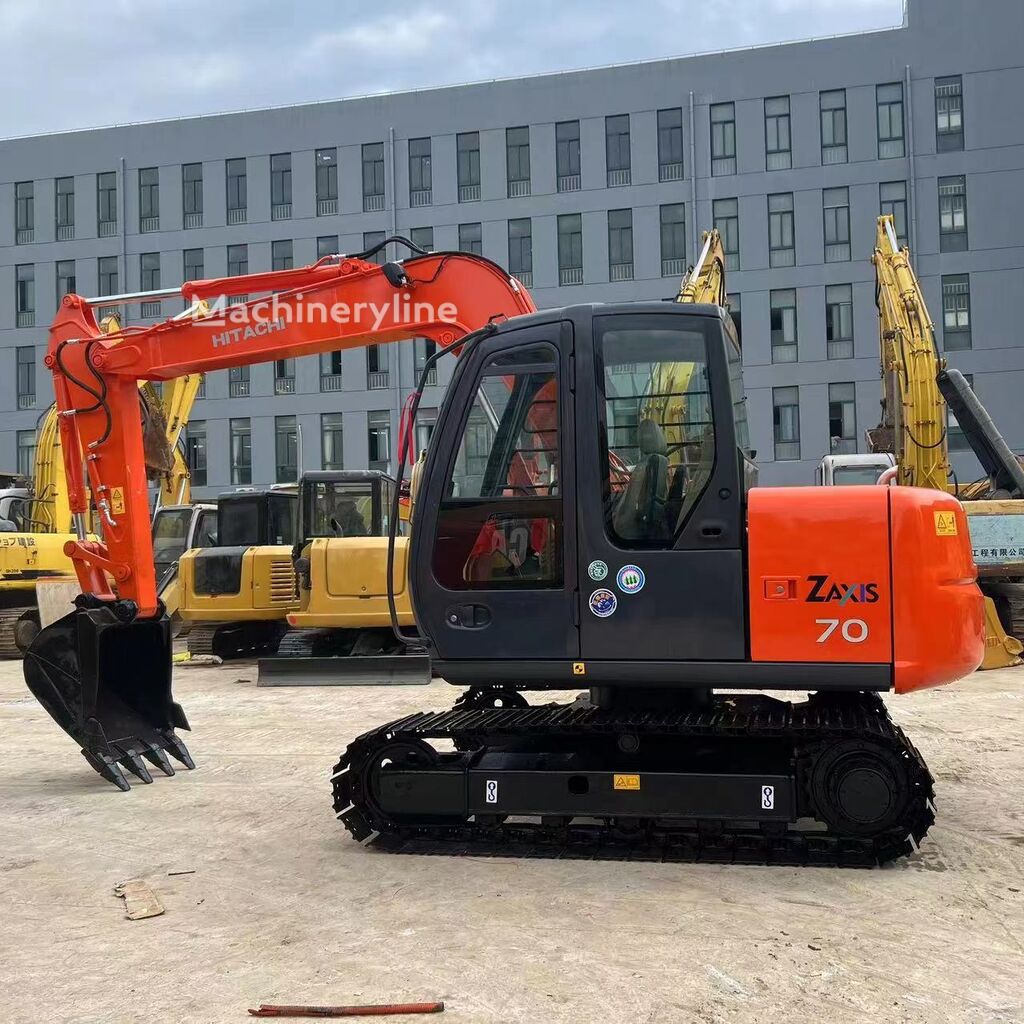Hitachi ZX70 bager guseničar