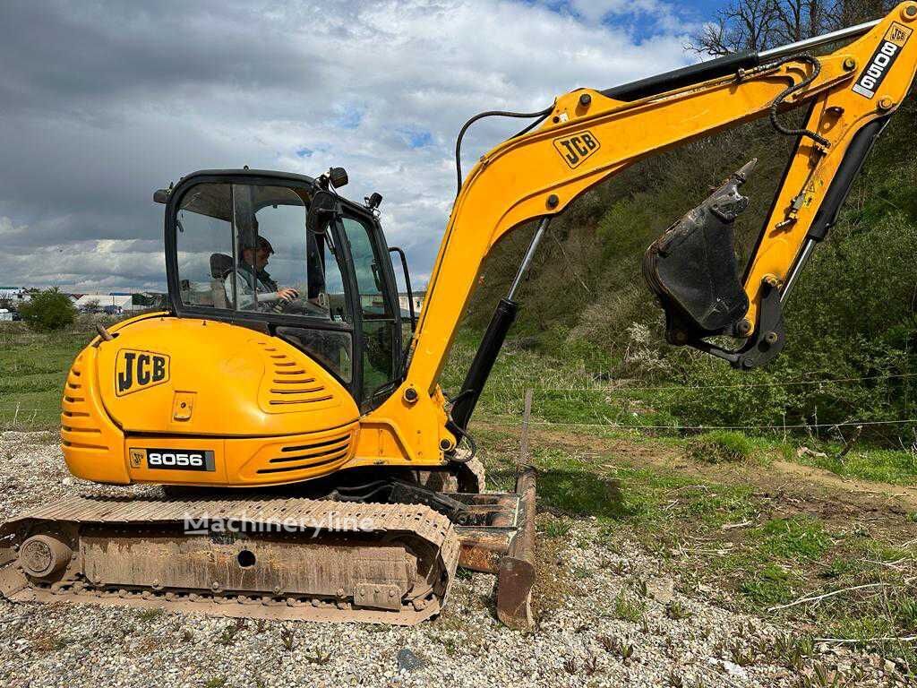 Prodaje se JCB 8056 mini bager na aukciji