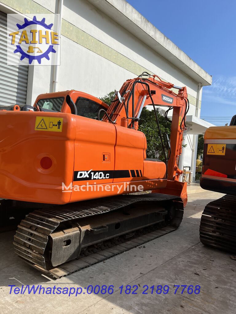 Doosan DX140 bager guseničar