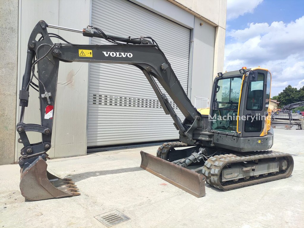 Volvo ECR88 midi bager