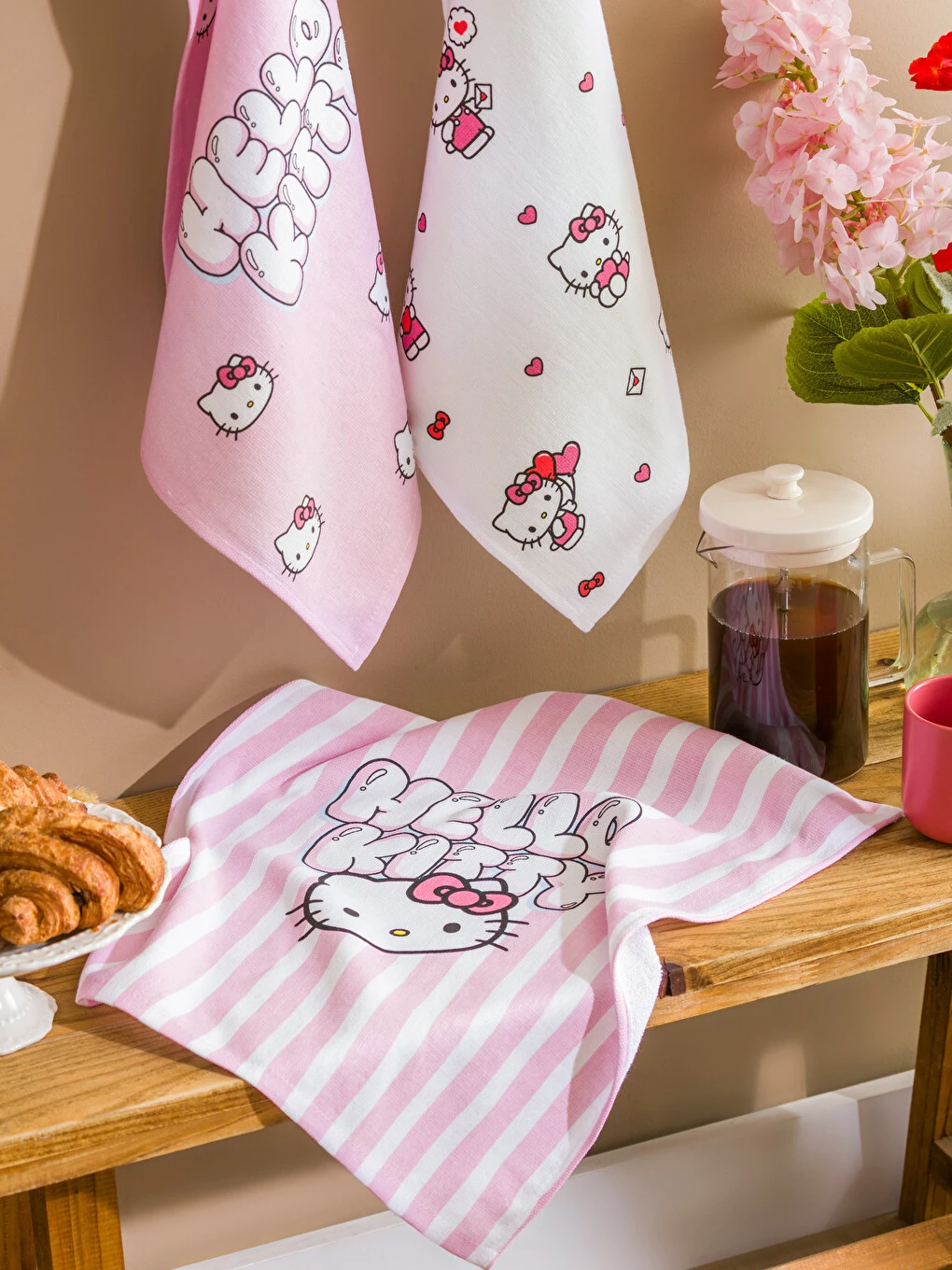 LCW HOME Set Od 3 Hello Kitty Krpe Za Sušenje, Dimenzija 40x50 Cm