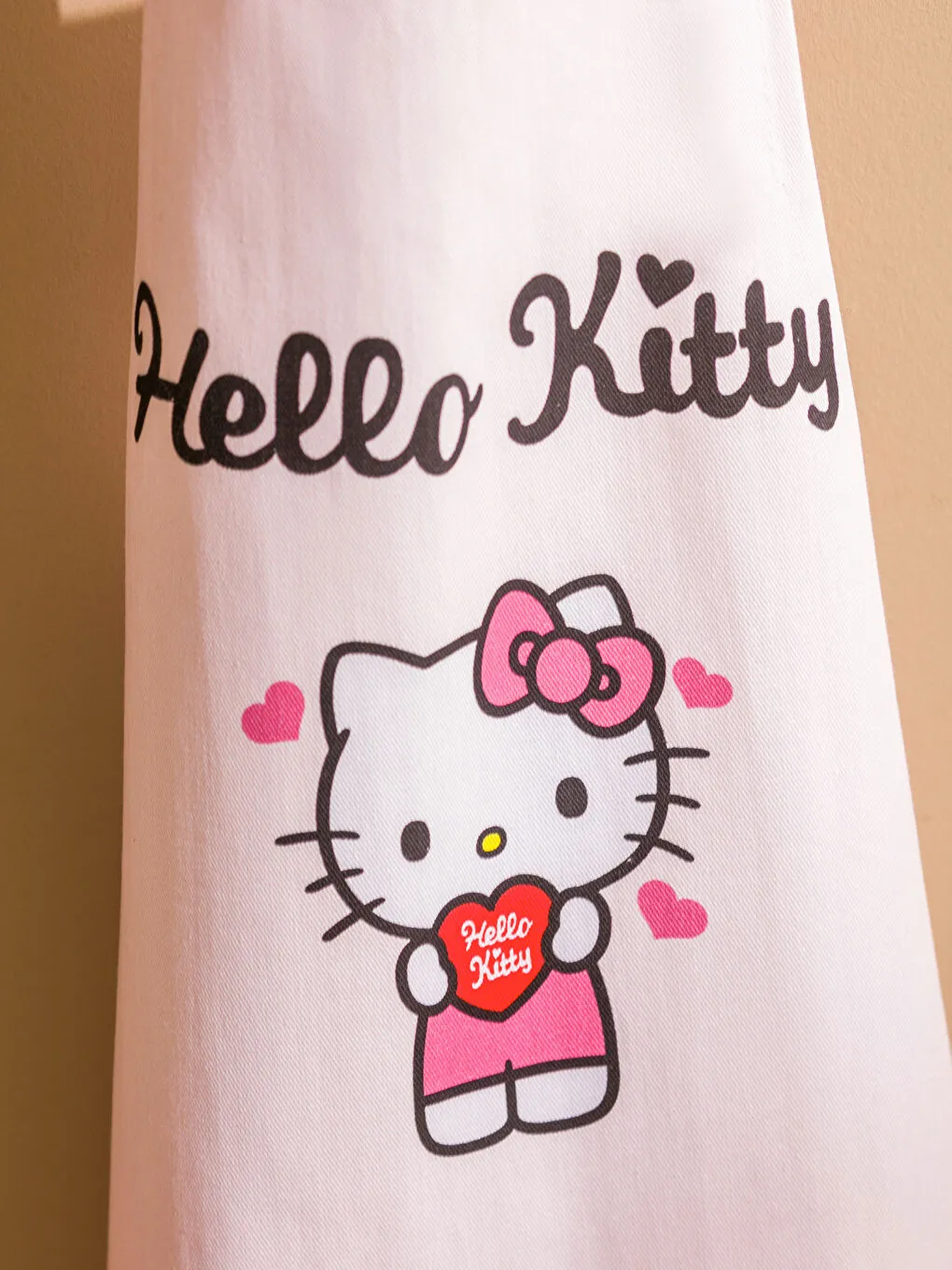 LCW HOME Hello Kitty Štampana Kuhinjska Kecelja Za Devojčice