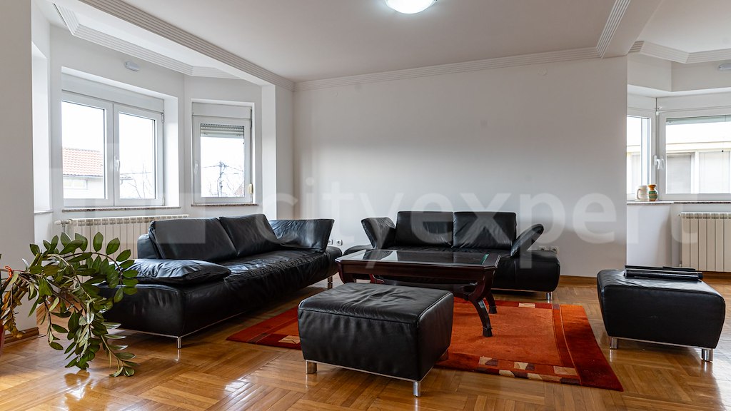 Kuća za izdavanje BEZ PROVIZIJE: Petosoban i veći, 200m², Bulevar JNA, Voždovac - 2000€