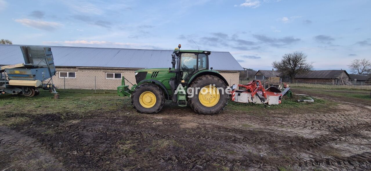 John Deere 6215R traktor točkaš