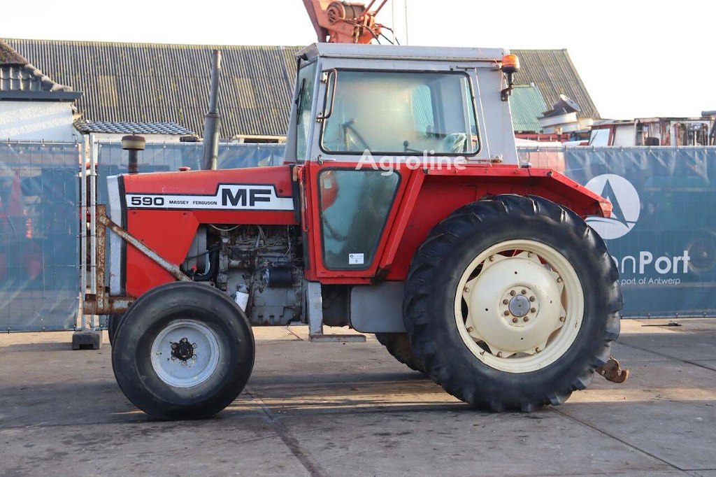 Prodaje se Massey Ferguson MF 590 traktor točkaš na aukciji