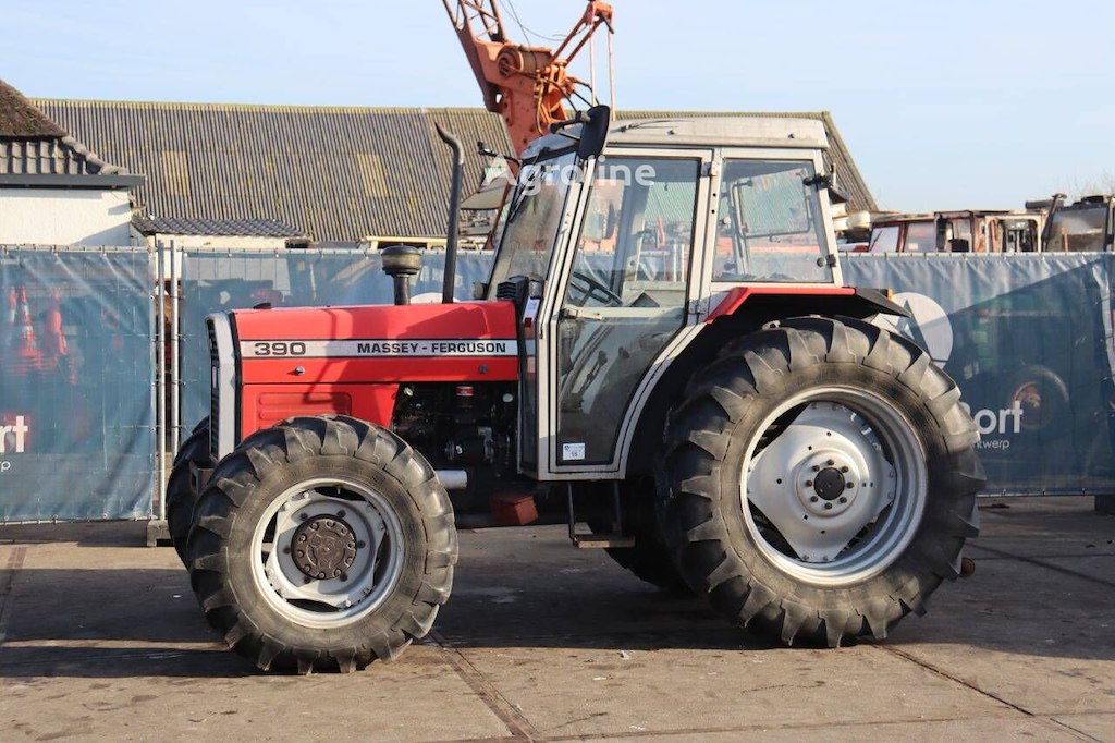 Prodaje se Massey Ferguson 390 traktor točkaš na aukciji