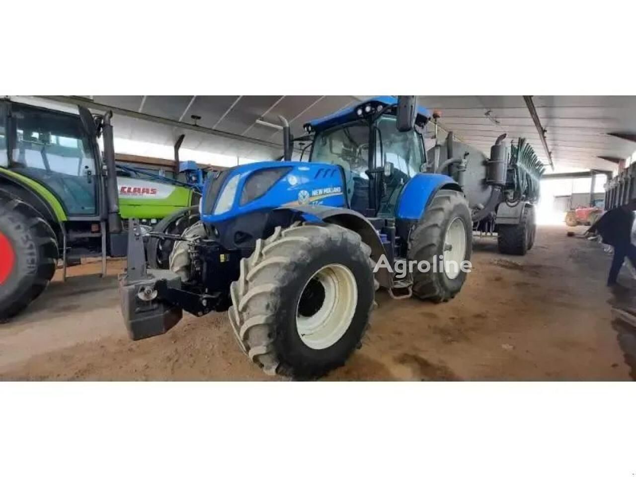 New Holland t7-245ac traktor točkaš