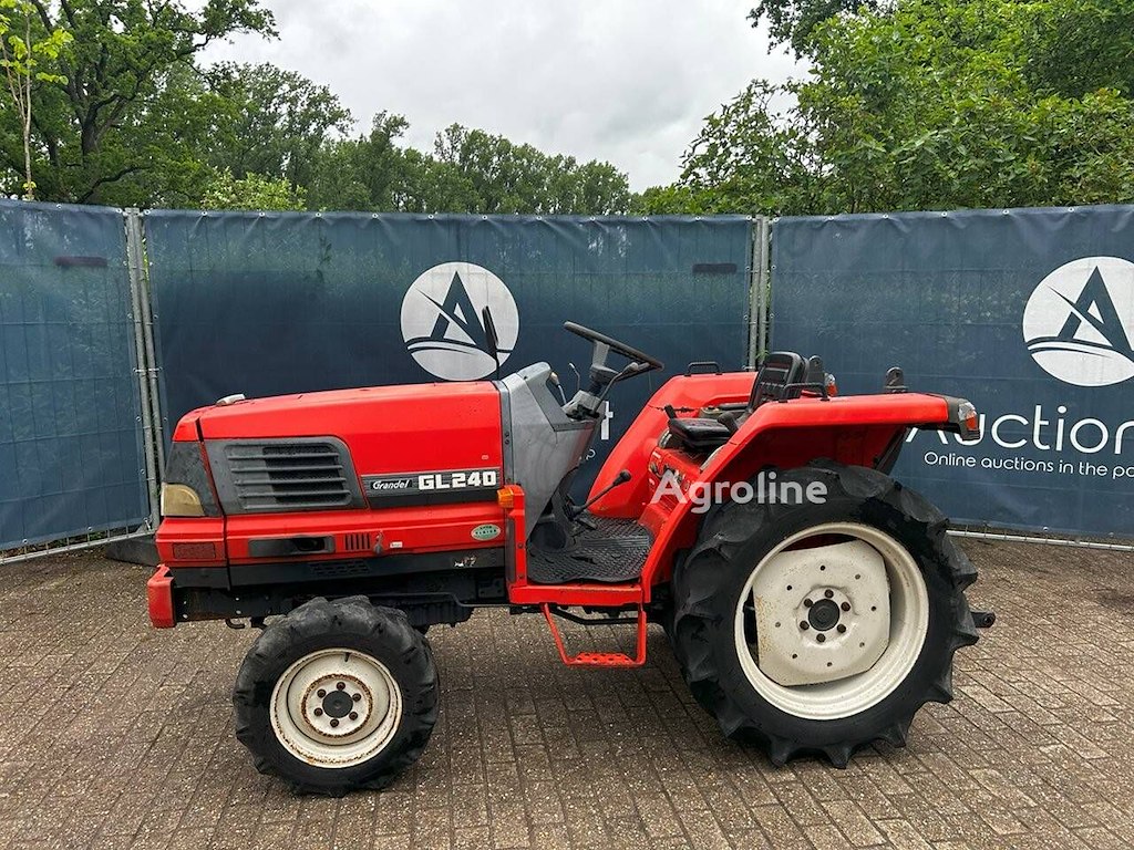 Prodaje se Kubota GL240 traktor točkaš na aukciji