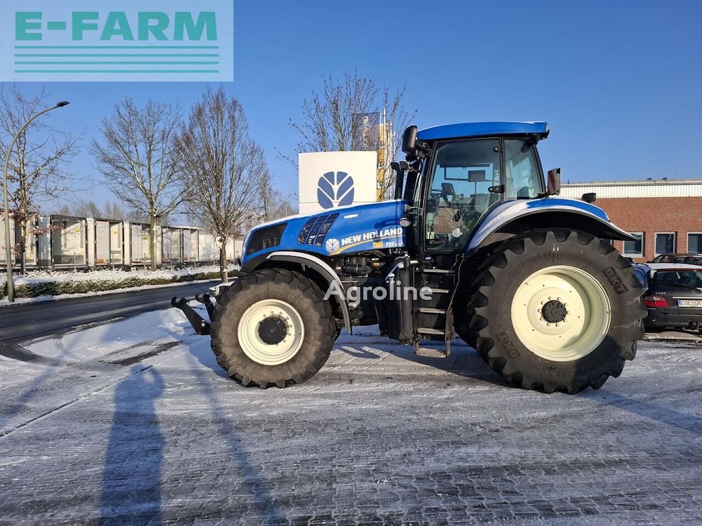 New Holland t8.300 ac mit rtk traktor točkaš