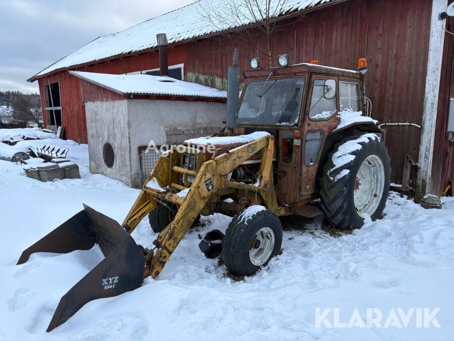 Prodaje se International 574 traktor točkaš na aukciji