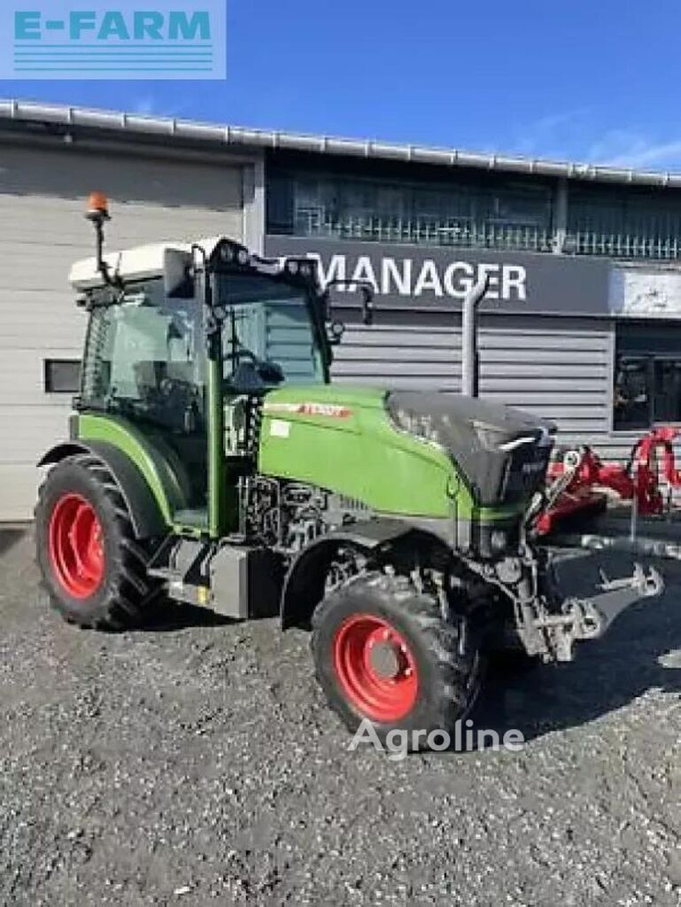 Fendt 211 v traktor točkaš