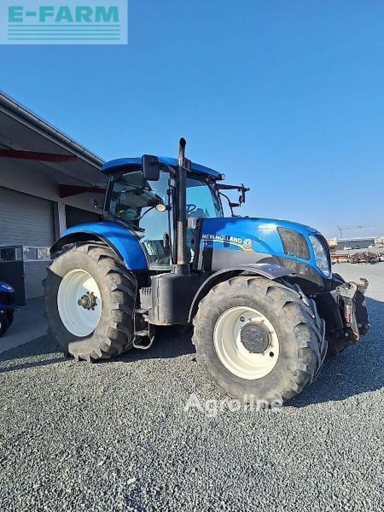 New Holland t7.210 ac traktor točkaš