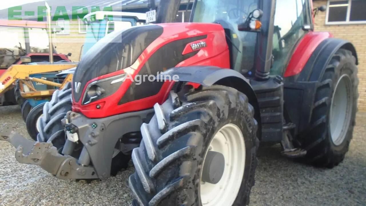 Valtra kun kørt 1130 timer traktor točkaš