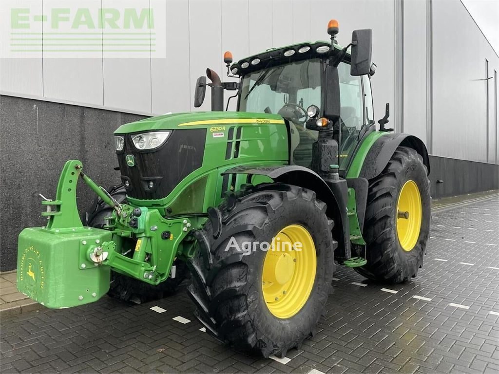 John Deere 6230r traktor točkaš
