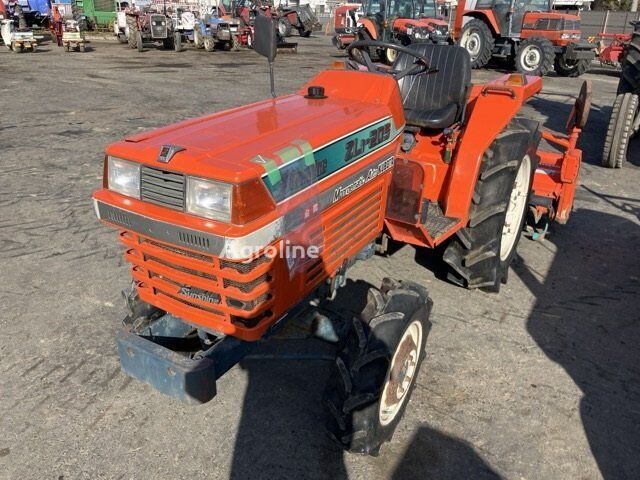 Kubota TRACTOR(Kubota) mototraktor