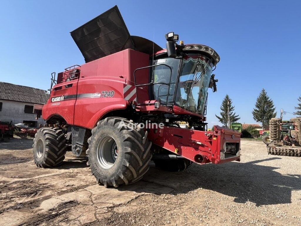 Case IH 7240 AF kombajn za žito