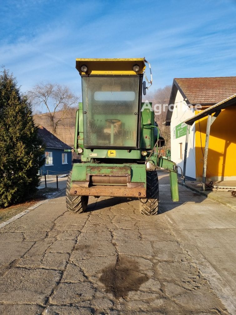 John Deere 950 kombajn za žito po rezervnim delovima