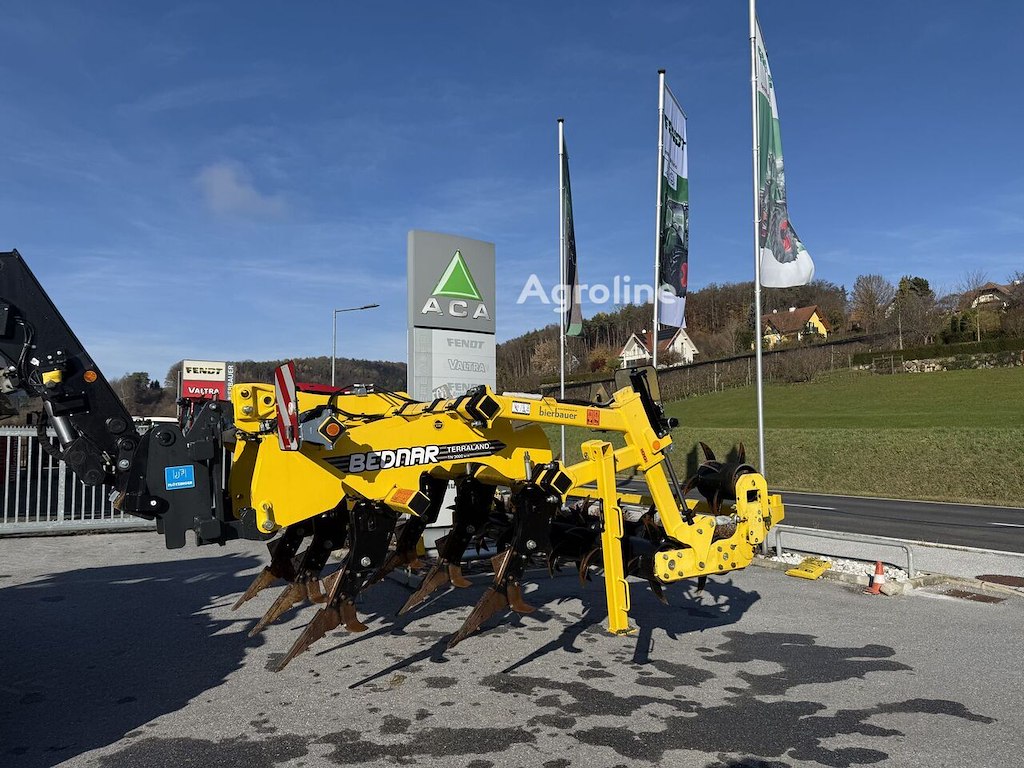 Bednar TERRALAND TN3000M podrivač