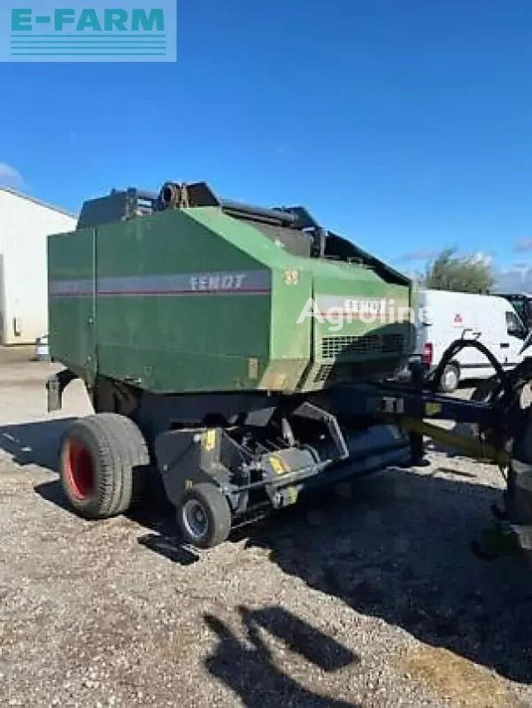 Fendt 2900v balirka za četvrtaste bale