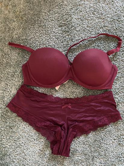 Victorias Secret set donjeg veša