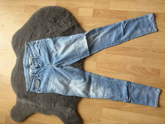 Pepe jeans ženske farmerke vel 28. Mk2