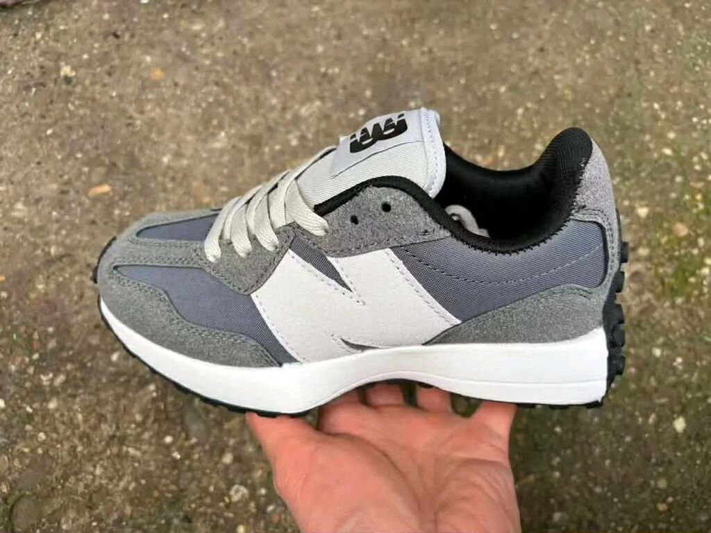 New balance Brojevi od 36 do 41 Cena 3700 din