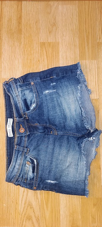 Bershka ženske teksas šorts - Model: Denim Collection - Veličina: EUR