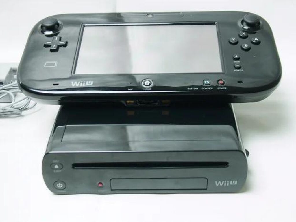 U ponudi je Nintendo Wii U sa naslova. Stanje: odlično radno i
