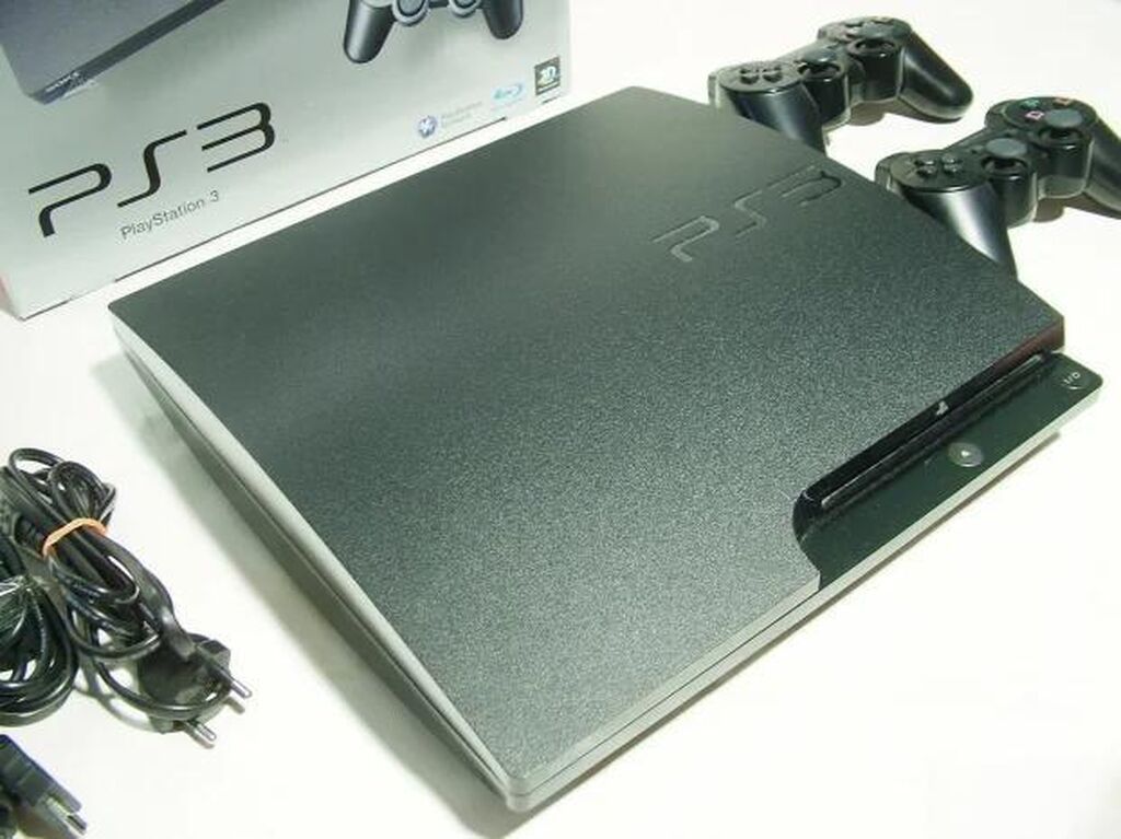U ponudi je Sony PlayStation 3 sa slike. Konzola je u odličnom stanju
