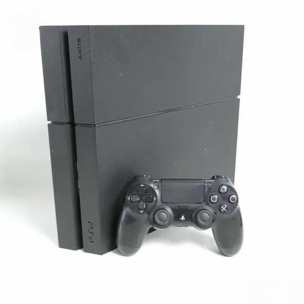 U ponudi je Sony PlayStation 4 (FAT) — akcija. Konzola je novija FAT