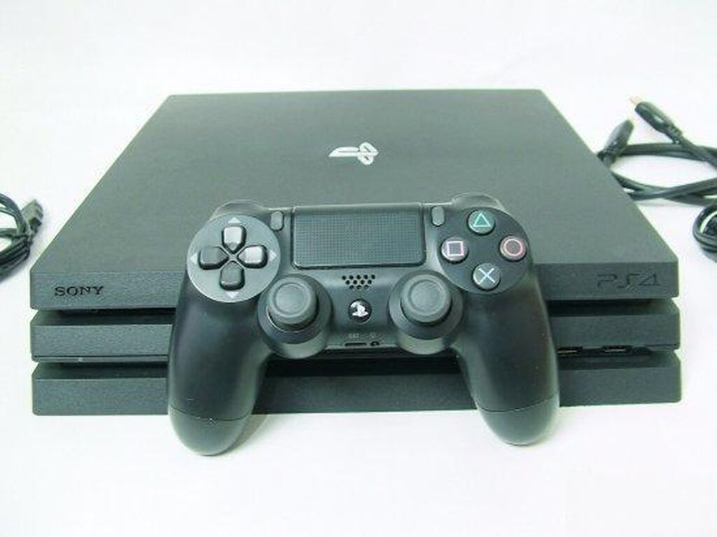 Sony PlayStation 4 Pro (model 7216B), u odličnom stanju. Rezolucija