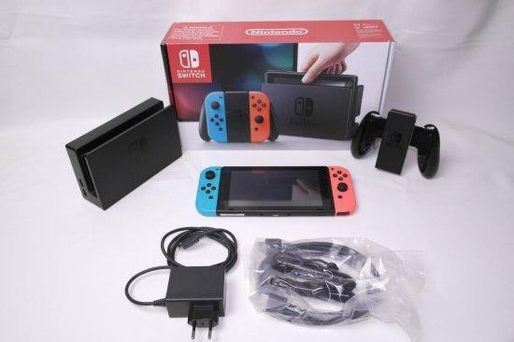 Nintendo Switch, čipovana konzola u odličnom (mint) stanju. Čipovana